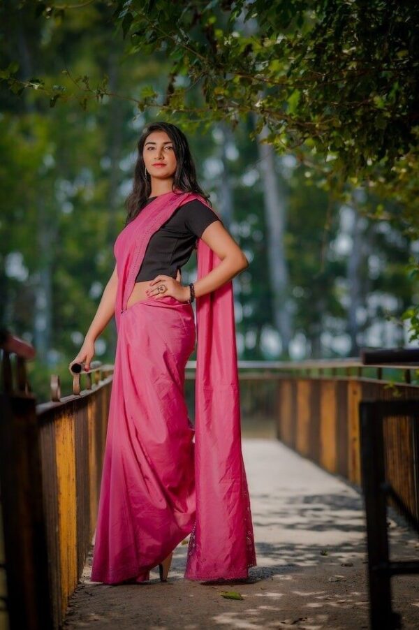 Classic 2 Contemporary: Divine Ride On Types Of Linen Sarees